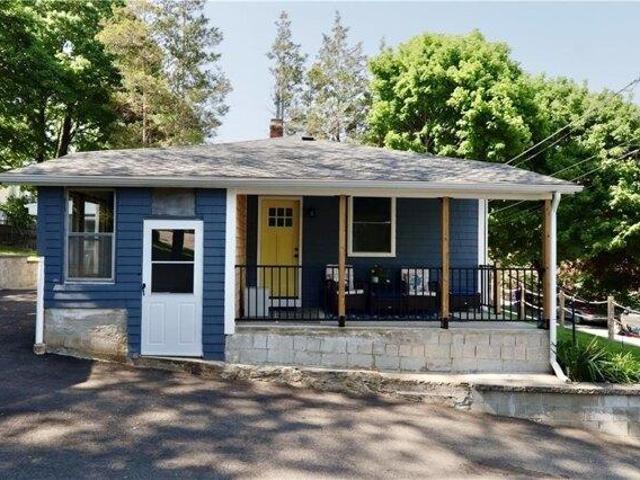 house with 2 bedroom, Warren RI ES103223974
