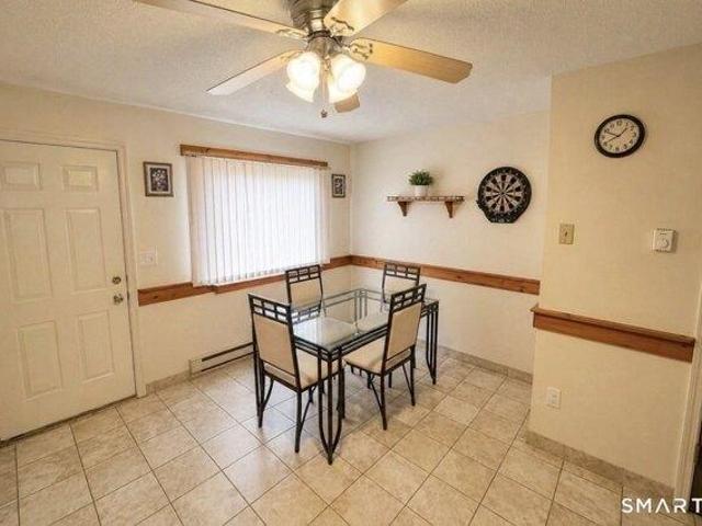 house with 2 bedroom, Waterbury CT DLS102559450