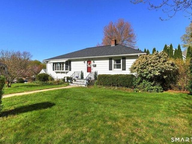 house with 2 bedroom, Waterbury CT DLS102825264