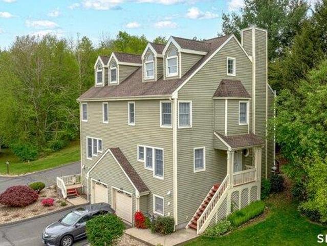 house with 2 bedroom, Waterbury CT DLS102826649