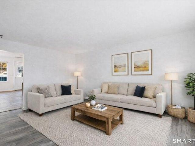 house with 2 bedroom, Waterbury CT DLS102827151