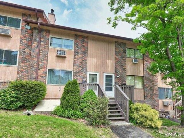house with 2 bedroom, Waterbury CT DLS103099021