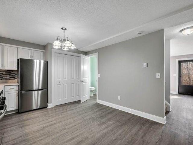 house with 2 bedroom, Waterbury CT DS89025934