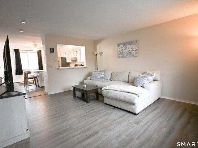 house with 2 bedroom, Waterbury CT DS101782783