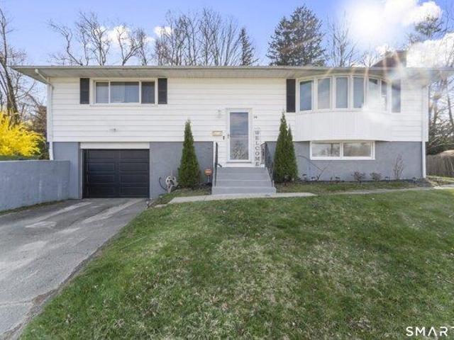 house with 2 bedroom, Waterbury CT DS102314664