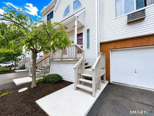 house with 2 bedroom, Waterbury CT DS103127250