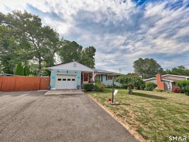 house with 2 bedroom, Waterbury CT DS104407019