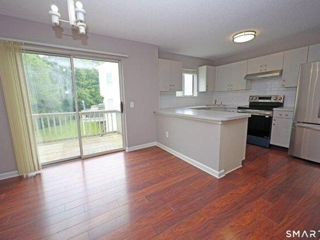 house with 2 bedroom, Waterbury CT DS104441104