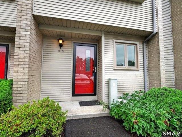 house with 2 bedroom, Waterbury CT DS104478873