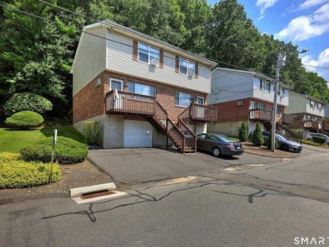 house with 2 bedroom, Waterbury CT DS104374094
