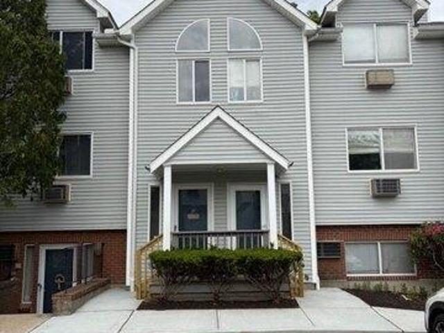 house with 2 bedroom, Waterbury CT ES103100077