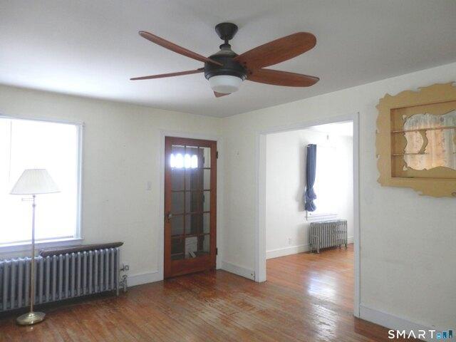 house with 2 bedroom, Waterbury CT ES103159317