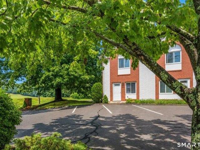 house with 2 bedroom, Waterbury CT ES104789285
