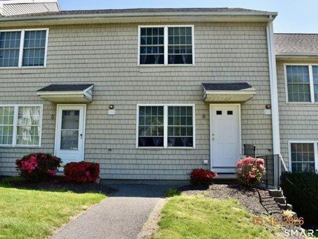 house with 2 bedroom, Waterbury CT ES104791425