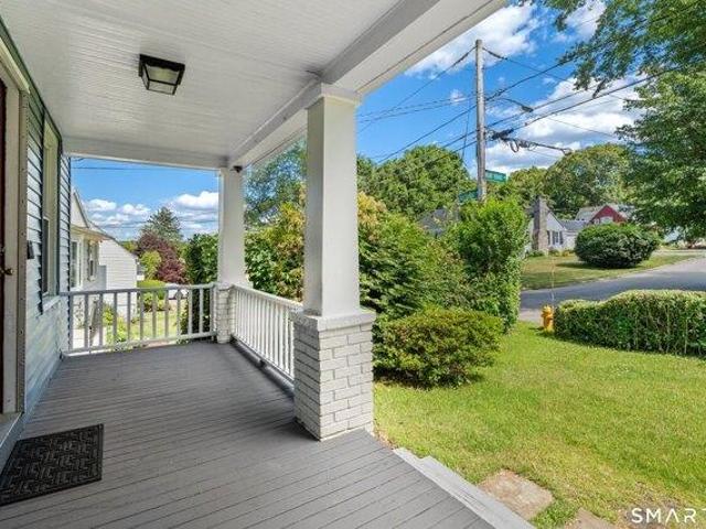 house with 2 bedroom, Waterbury CT ES104811692