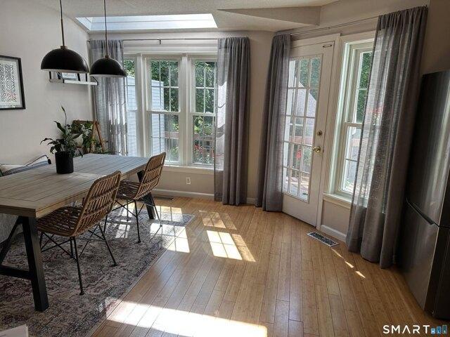 house with 2 bedroom, Waterbury CT ES104833741