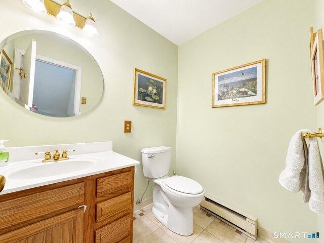 house with 2 bedroom, Waterbury CT ES104849103