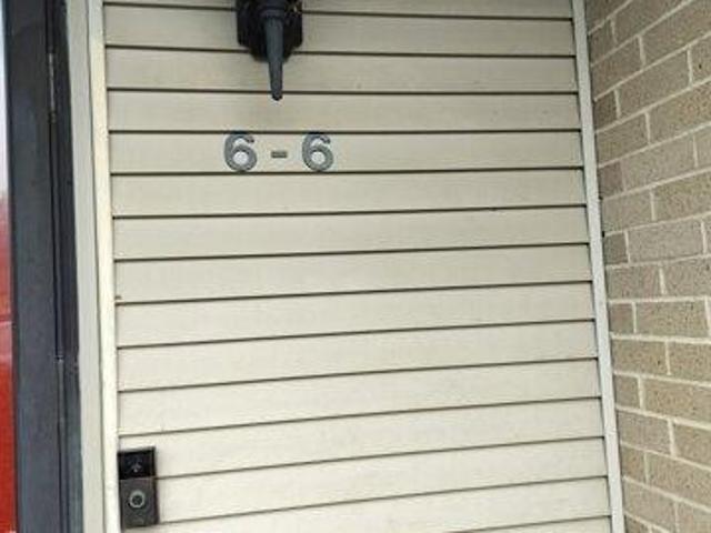 house with 2 bedroom, Waterbury CT ES104921207