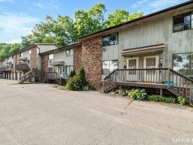 house with 2 bedroom, Waterbury CT ES105158433
