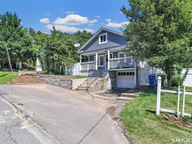 house with 2 bedroom, Waterbury CT ES105232330