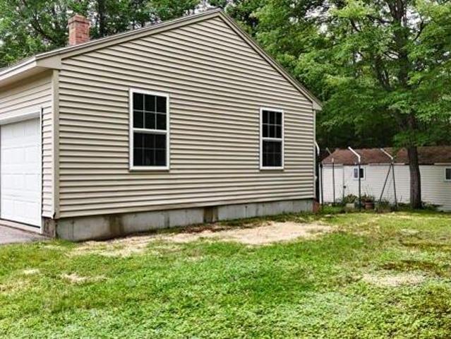 house with 2 bedroom, Waterboro ME ES103850787