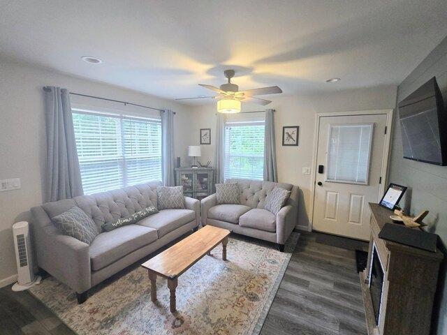 house with 2 bedroom, Waterboro ME ES104297632