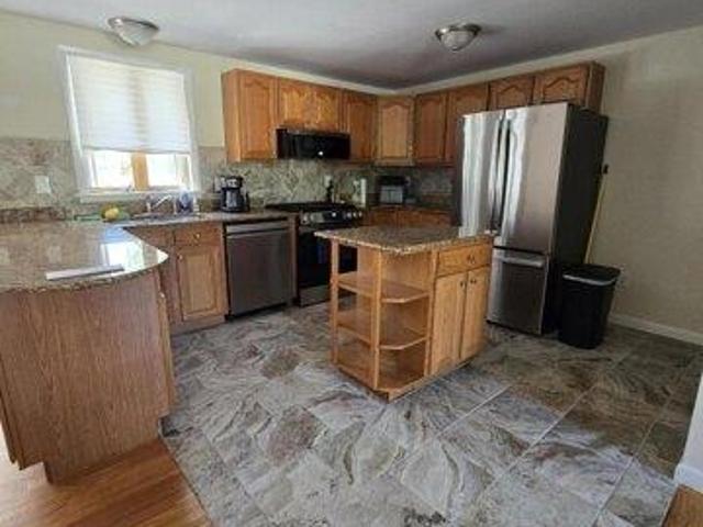 house with 2 bedroom, Waterboro ME ES105206429