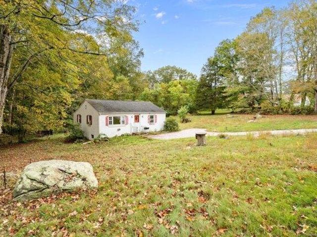 house with 2 bedroom, Waterford CT DS103966859