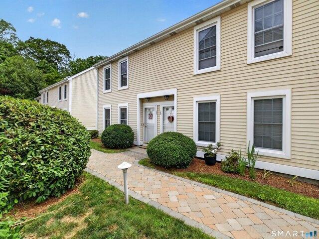 house with 2 bedroom, Waterford CT ES104479592