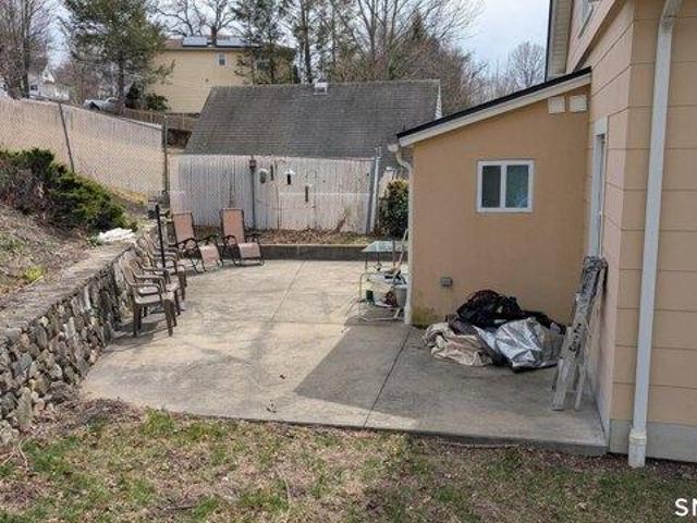 house with 2 bedroom, Watertown CT DLS102723930