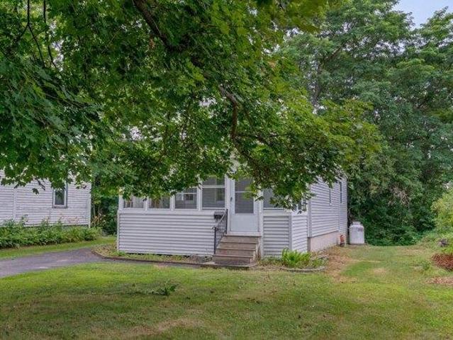 house with 2 bedroom, Waterville ME DS104478024