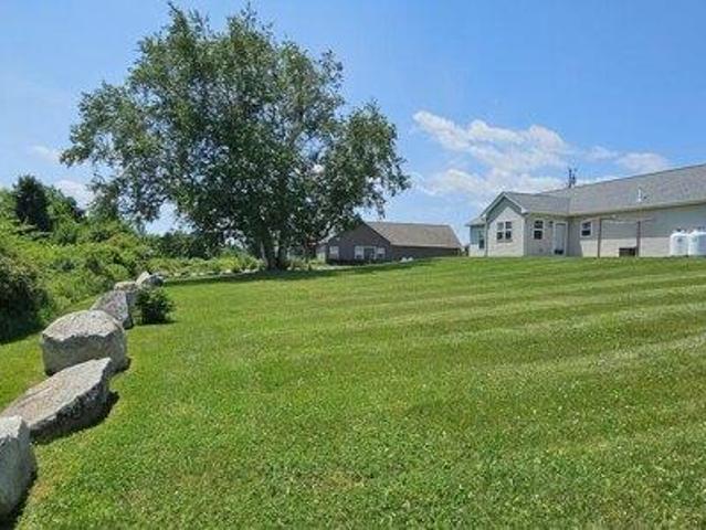 house with 2 bedroom, Waterville ME ES105206609