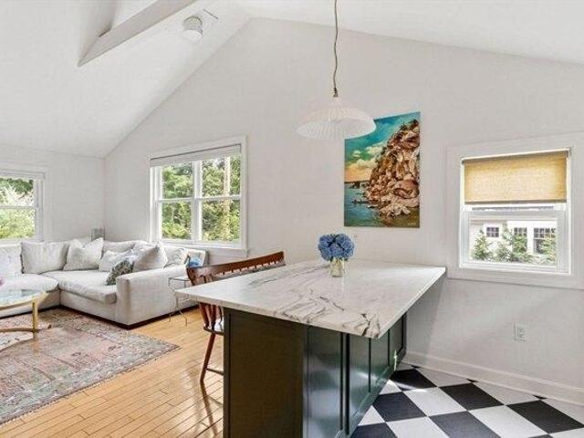 house with 2 bedroom, Wayland MA ES104608598