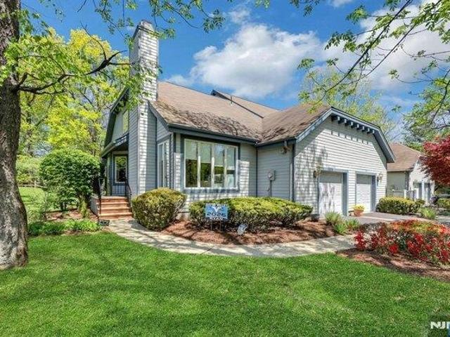 house with 2 bedroom, Wayne NJ DLS102284160
