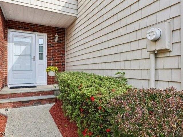house with 2 bedroom, Wayne NJ ES104849862