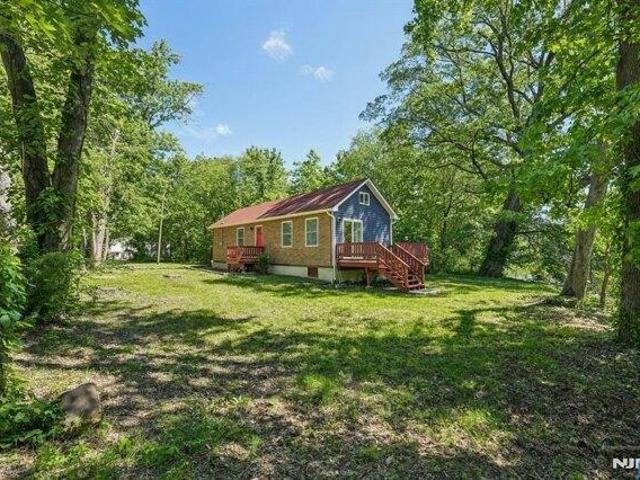 house with 2 bedroom, Wayne NJ ES104831740