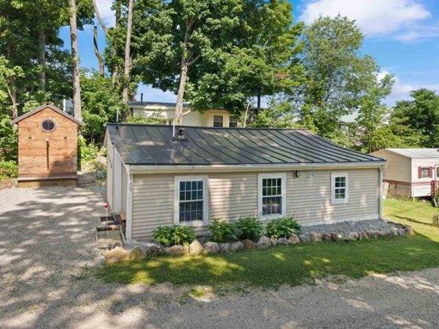 house with 2 bedroom, Weare NH DS104232757