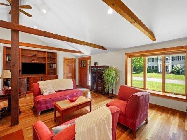 house with 2 bedroom, Wellesley MA ES105139903