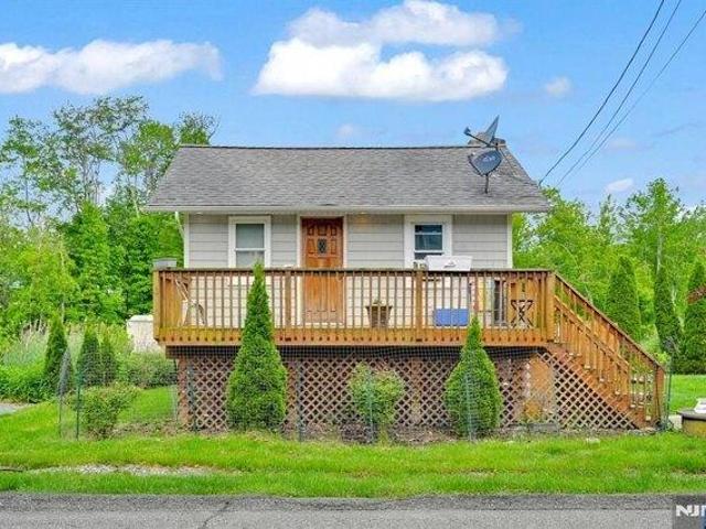 house with 2 bedroom, West Milford NJ DS102347319