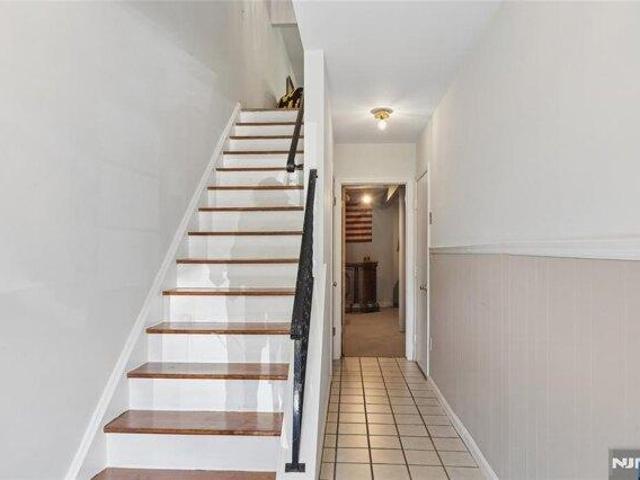 house with 2 bedroom, West Milford NJ ES102826080