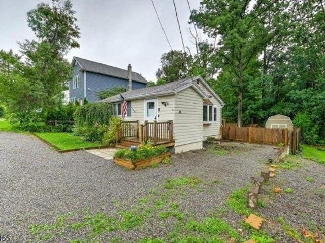 house with 2 bedroom, West Milford NJ ES104848333