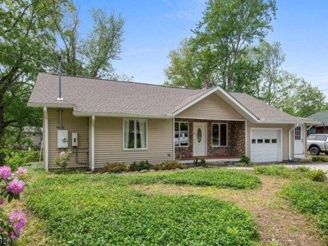 house with 2 bedroom, West Milford NJ ES105144394