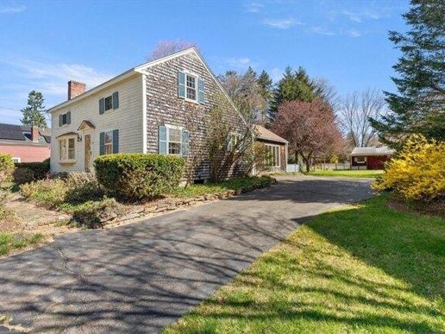 house with 2 bedroom, West Newbury MA ES102823013