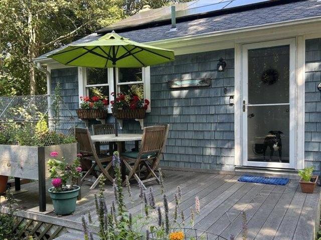 house with 2 bedroom, West Barnstable MA ES105082117