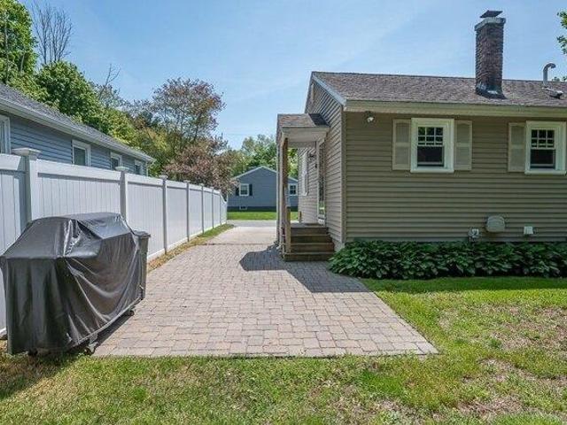 house with 2 bedroom, West Boylston MA ES104264846