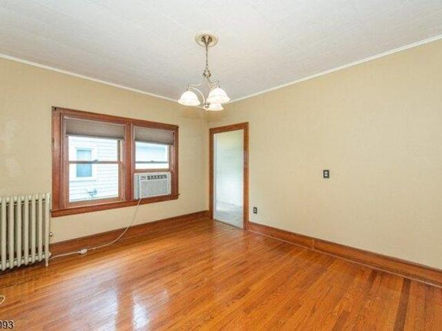 house with 2 bedroom, West Caldwell NJ ES105176244