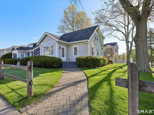 house with 2 bedroom, West Hartford CT DLS102562438