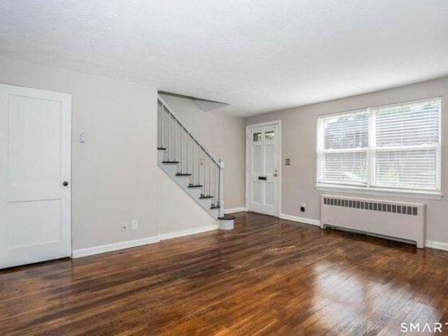 house with 2 bedroom, West Hartford CT ES104789737