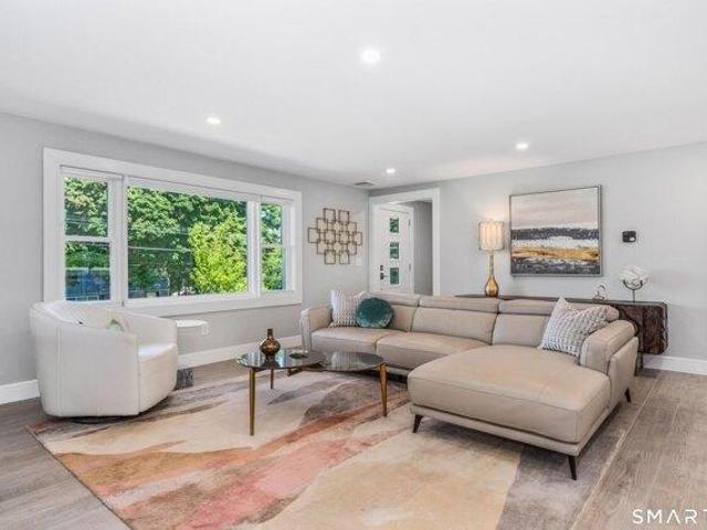 house with 2 bedroom, West Hartford CT ES105115214
