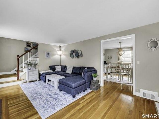 house with 2 bedroom, West Hartford CT ES105144679